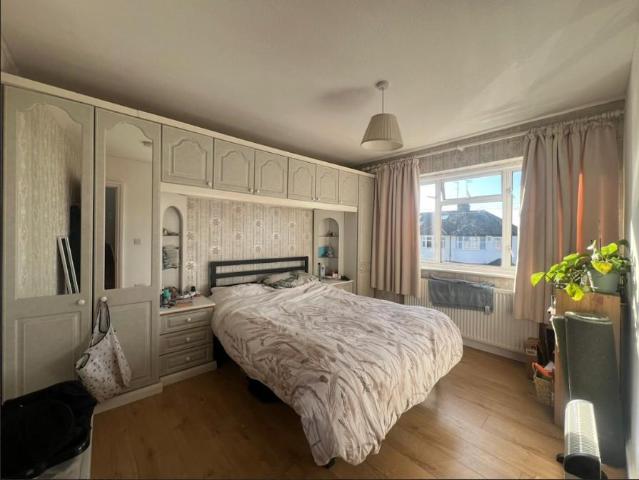 1 bedroom maisonette to rent