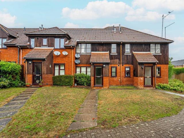 1 bedroom maisonette to rent