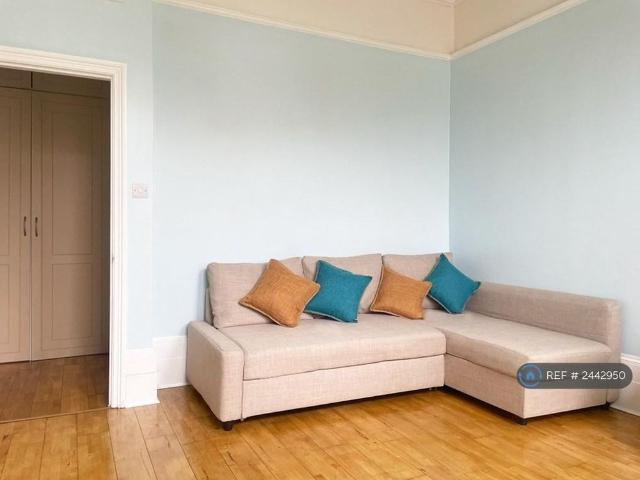 1 bedroom maisonette to rent