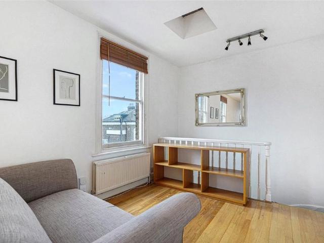 1 bedroom maisonette to rent
