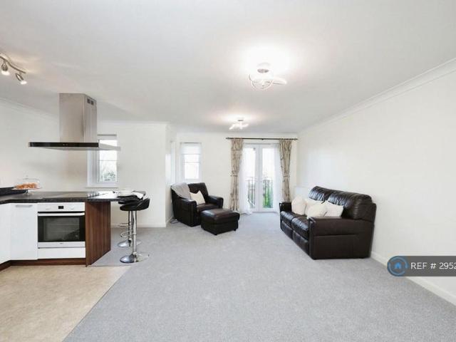 1 bedroom maisonette to rent