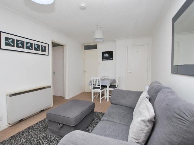 1 bedroom maisonette to rent