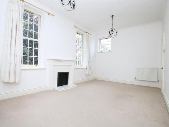 1 bedroom maisonette to rent