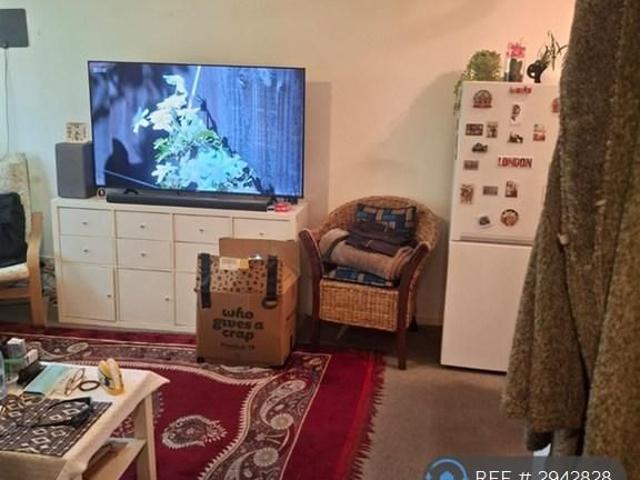 1 bedroom maisonette to rent