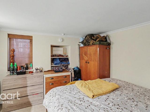 1 bedroom maisonette to rent