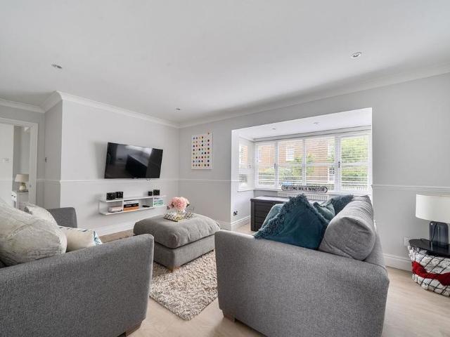 1 bedroom maisonette to rent