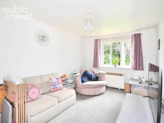 1 bedroom maisonette to rent