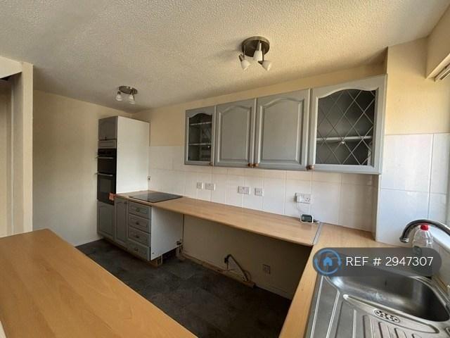 1 bedroom maisonette to rent