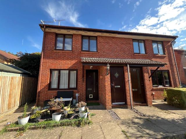 1 bedroom maisonette to rent