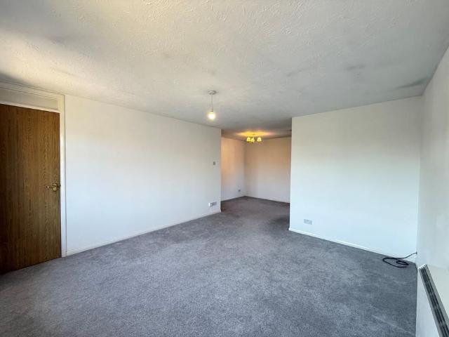 1 bedroom maisonette to rent
