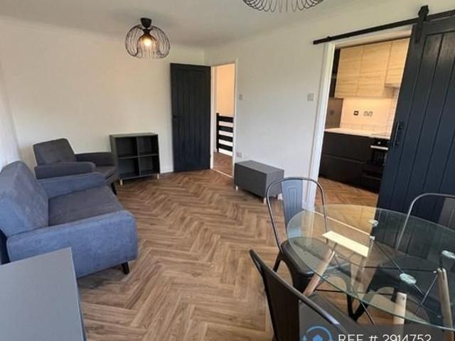 1 bedroom maisonette to rent