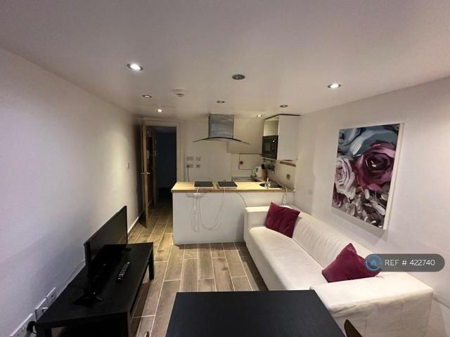 1 bedroom maisonette to rent