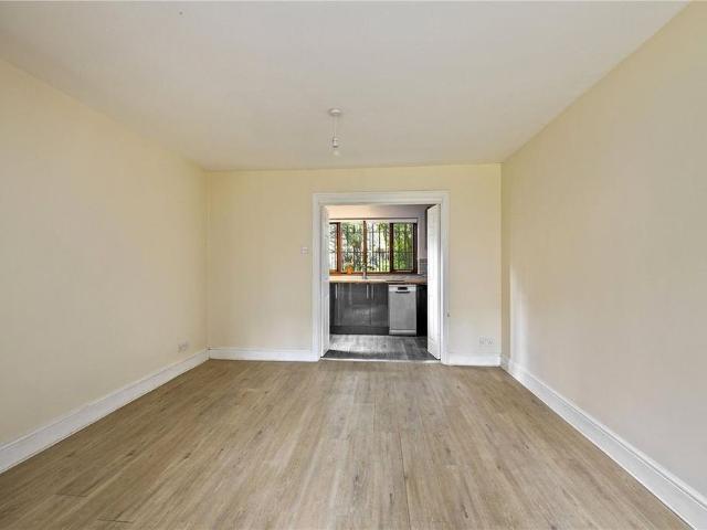 1 bedroom maisonette to rent