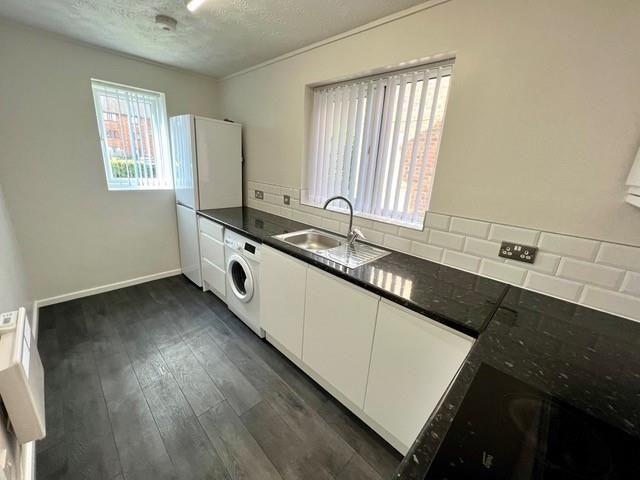 1 bedroom maisonette to rent