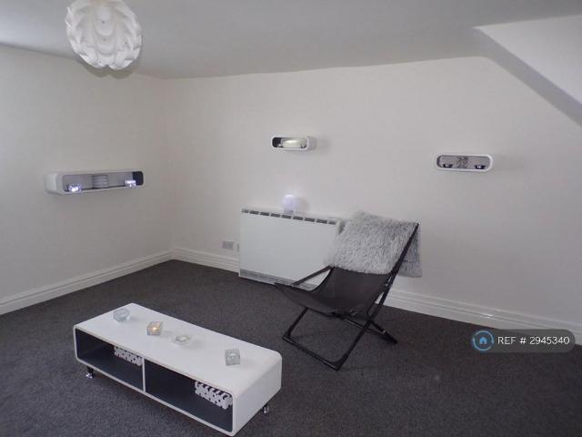1 bedroom maisonette to rent