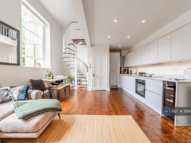 1 bedroom maisonette to rent