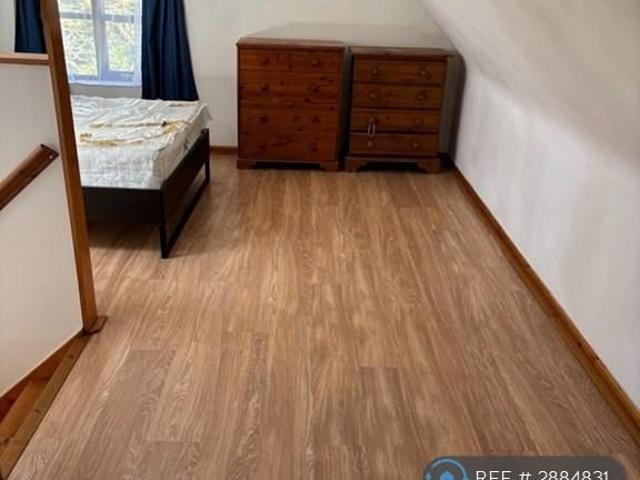 1 bedroom maisonette to rent