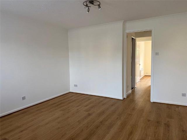 1 bedroom maisonette to rent