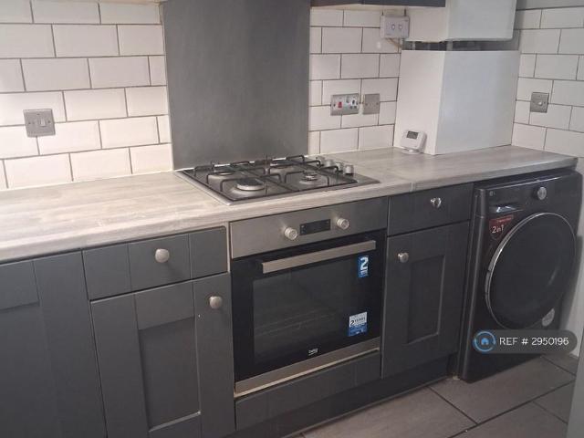 1 bedroom maisonette to rent