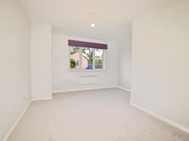 1 bedroom maisonette to rent