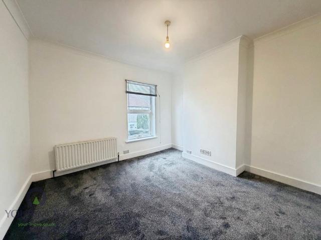 1 bedroom maisonette to rent