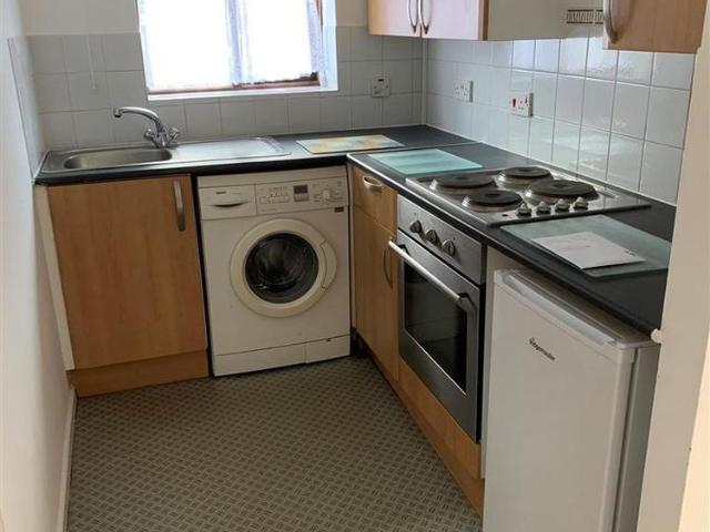 1 bedroom maisonette to rent