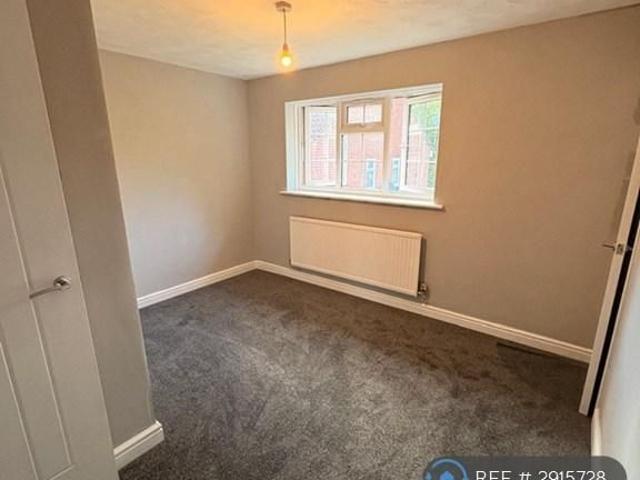 1 bedroom maisonette to rent