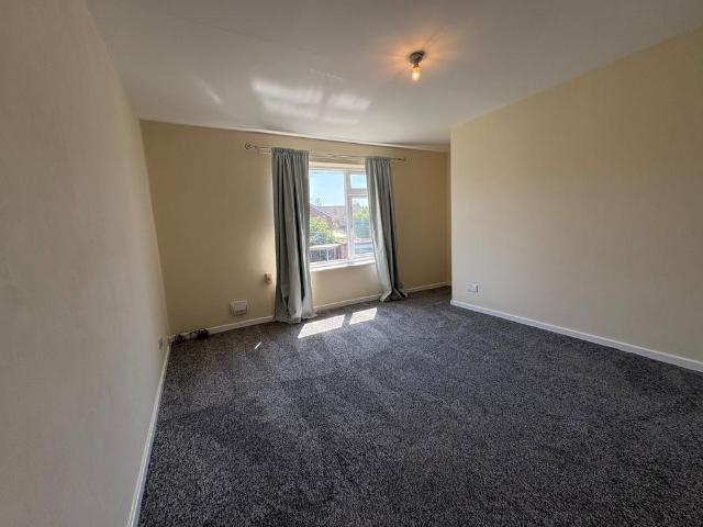 1 bedroom maisonette to rent