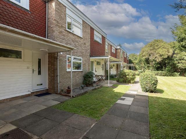 1 bedroom maisonette to rent