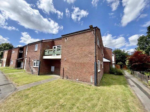 1 bedroom maisonette to rent