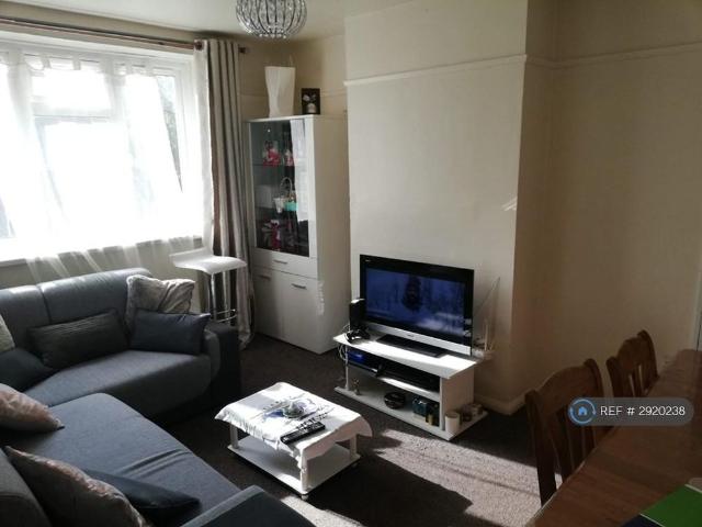 1 bedroom maisonette to rent