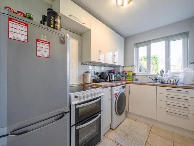 1 bedroom maisonette to rent