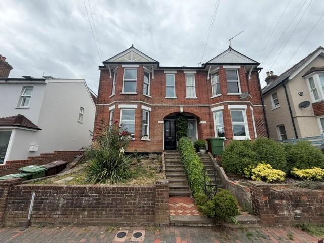 1 bedroom maisonette to rent