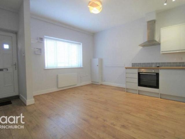 1 bedroom maisonette to rent