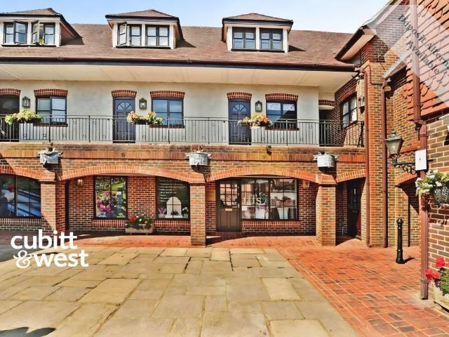 1 bedroom maisonette to rent