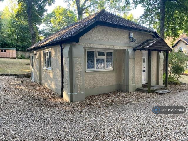 1 bedroom maisonette to rent