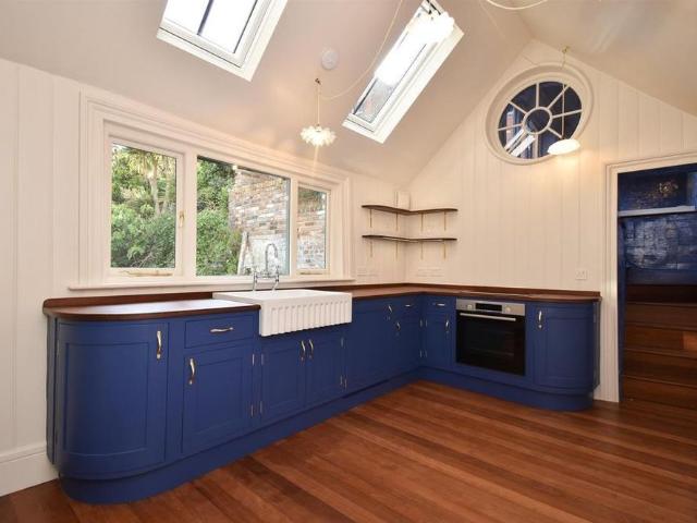 1 bedroom maisonette to rent
