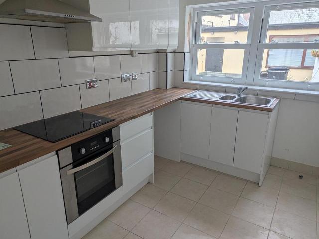 1 bedroom maisonette to rent