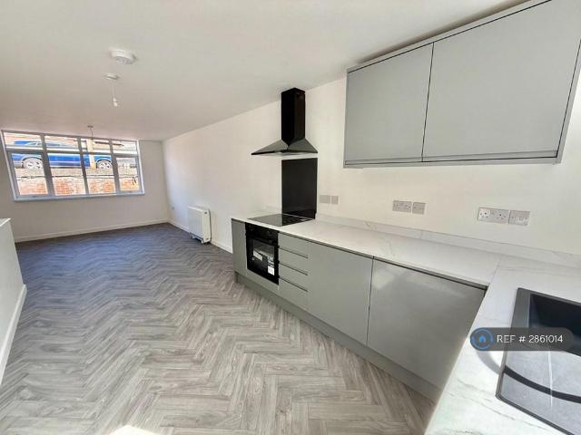 1 bedroom maisonette to rent