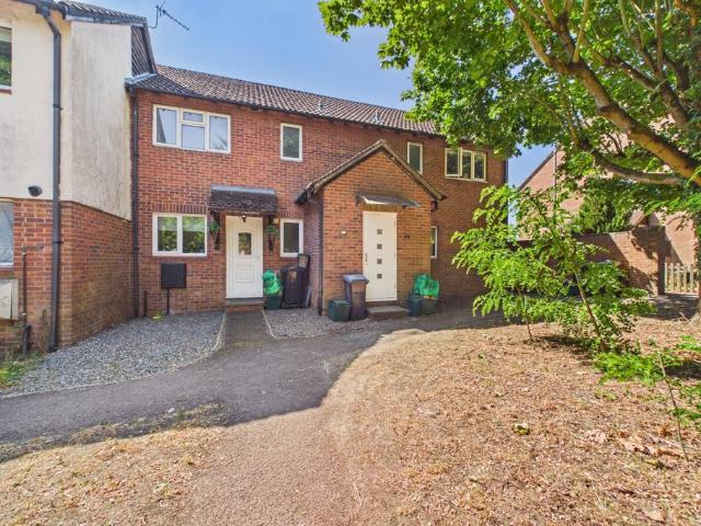 1 bedroom maisonette to rent