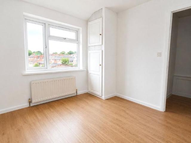 1 bedroom maisonette to rent