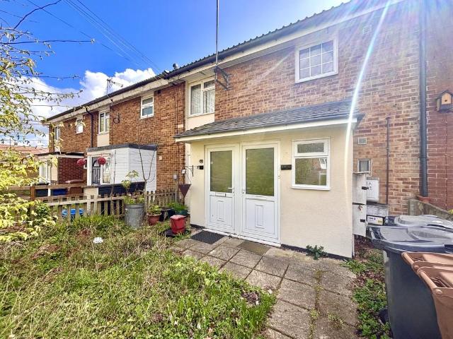 1 bedroom maisonette to rent