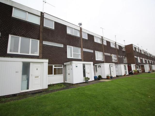 1 bedroom maisonette to rent