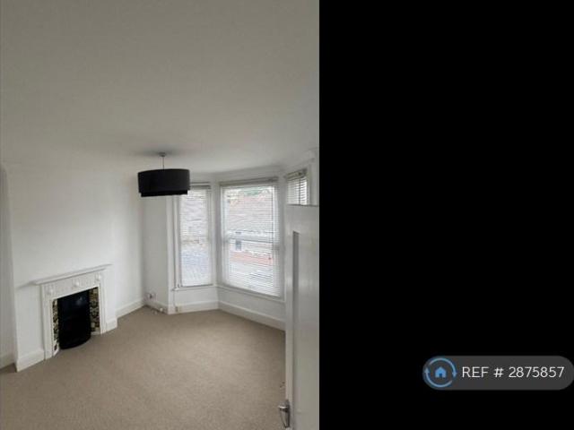 1 bedroom maisonette to rent