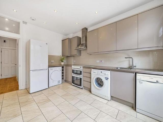 1 bedroom maisonette to rent