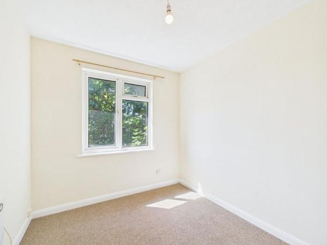 1 bedroom maisonette to rent
