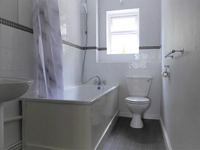 1 bedroom maisonette to rent