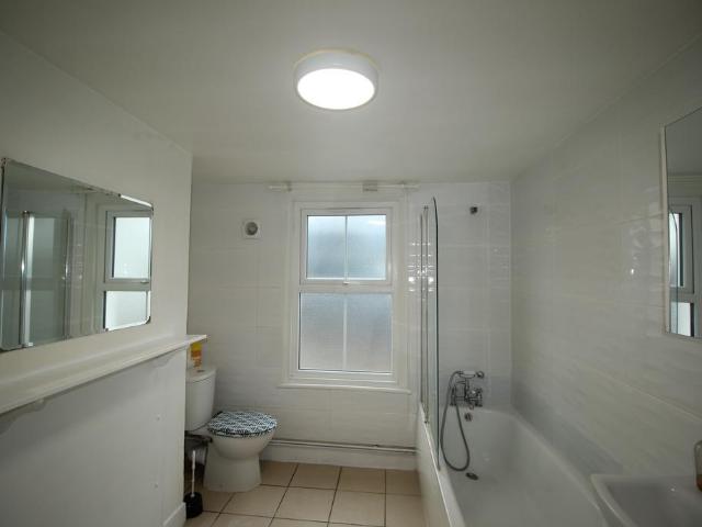 1 bedroom maisonette to rent