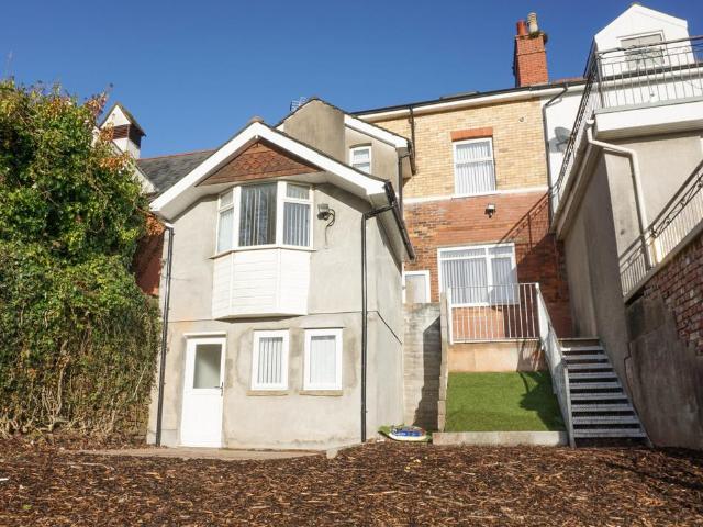 1 bedroom maisonette to rent