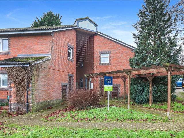 1 bedroom maisonette to rent